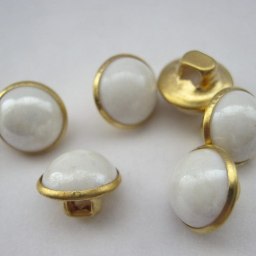 Full Round Ivory Pearl Bridal Buttons With Metal Shank | Etsy