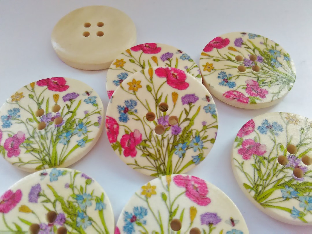 4 Wild Flowers Buttons 30mm Large Floral Spring Flowers Sewing Buttons ...