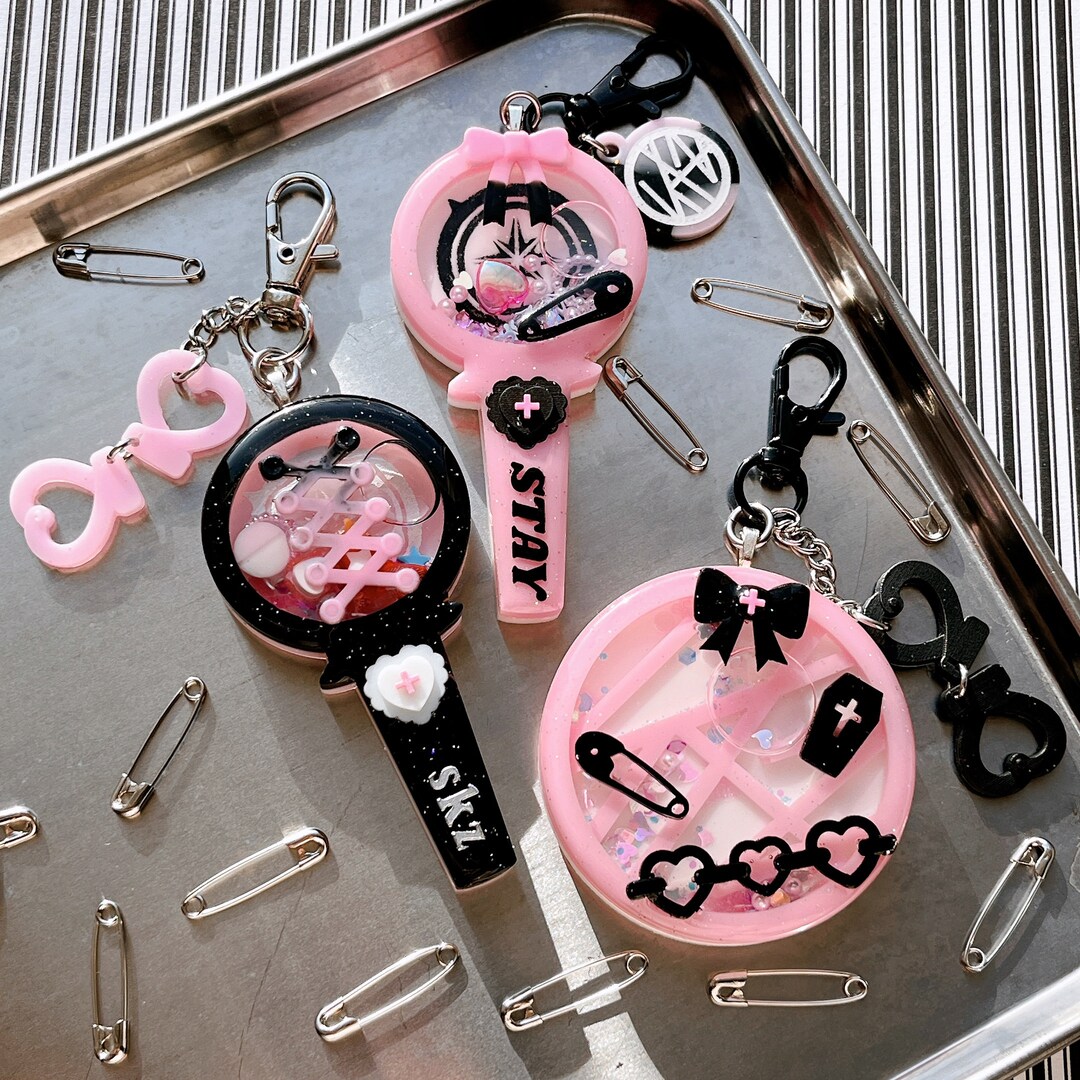 Stray Kids Nachimbong Lightstick & Logo Shaker Keychains - Etsy