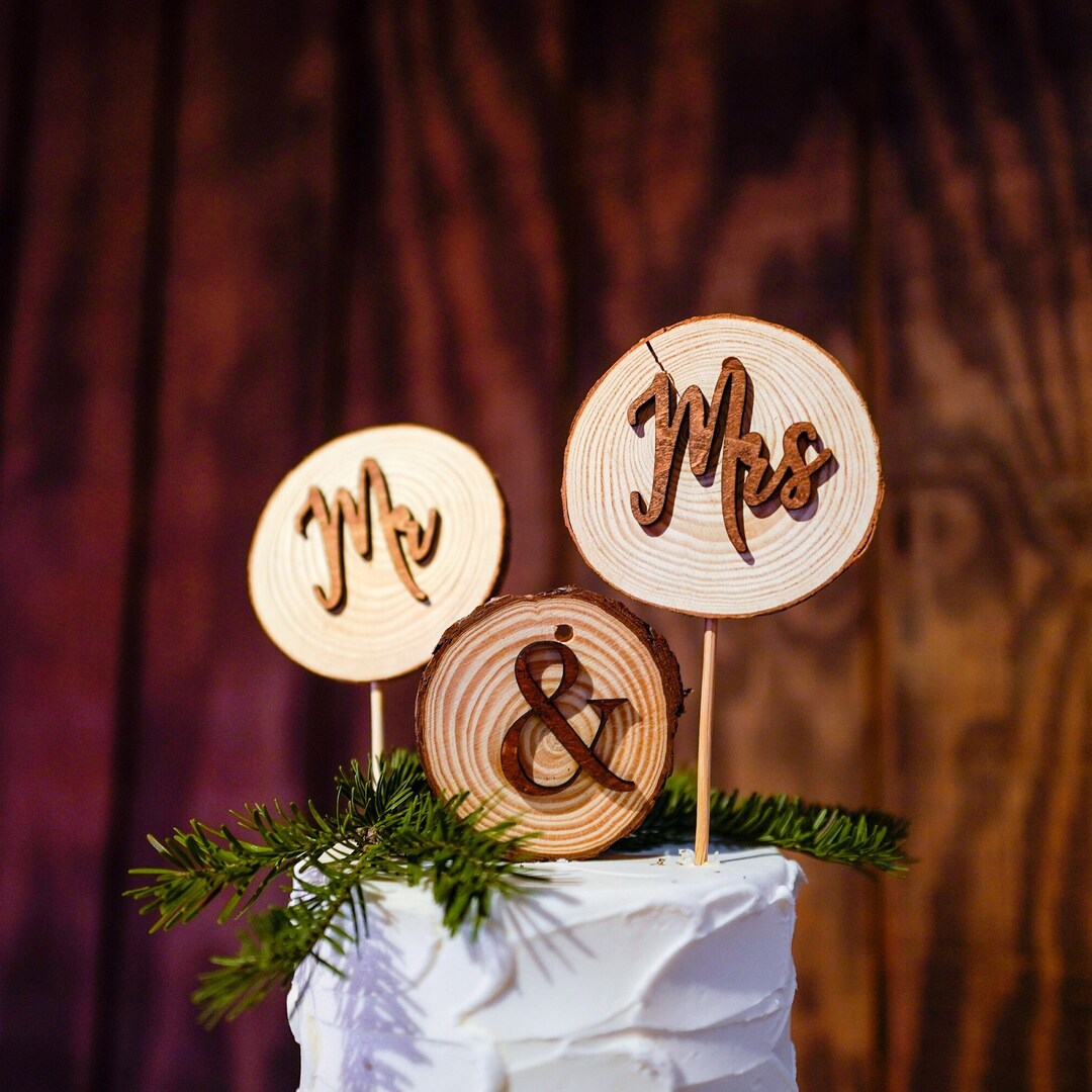 Rustic Mr & Mrs Wooden Cake Topper - Etsy
