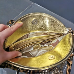 Vintage Guess Leopard Print Handbag With Chain Strap – Chic and Stylish ...