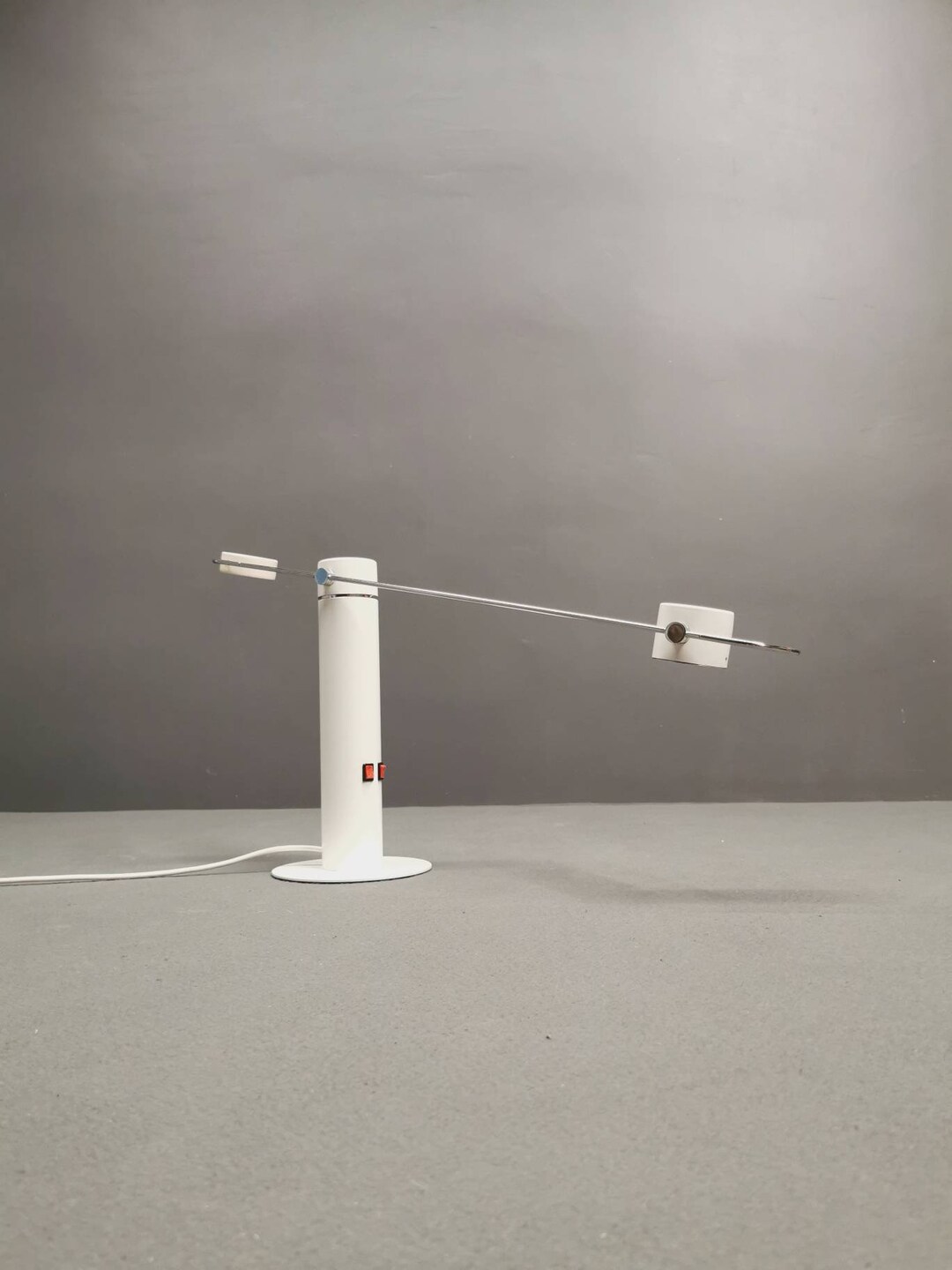 Vintage Adjustable White Desk Lamp, Table Lamp, Mid Century Desk Lamp ...