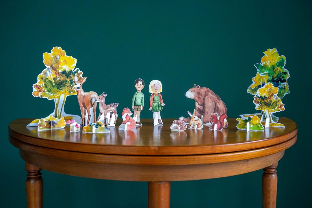 Printable Woodland Paper Dolls, Forest Animal Dolls and Scenery, Paper ...