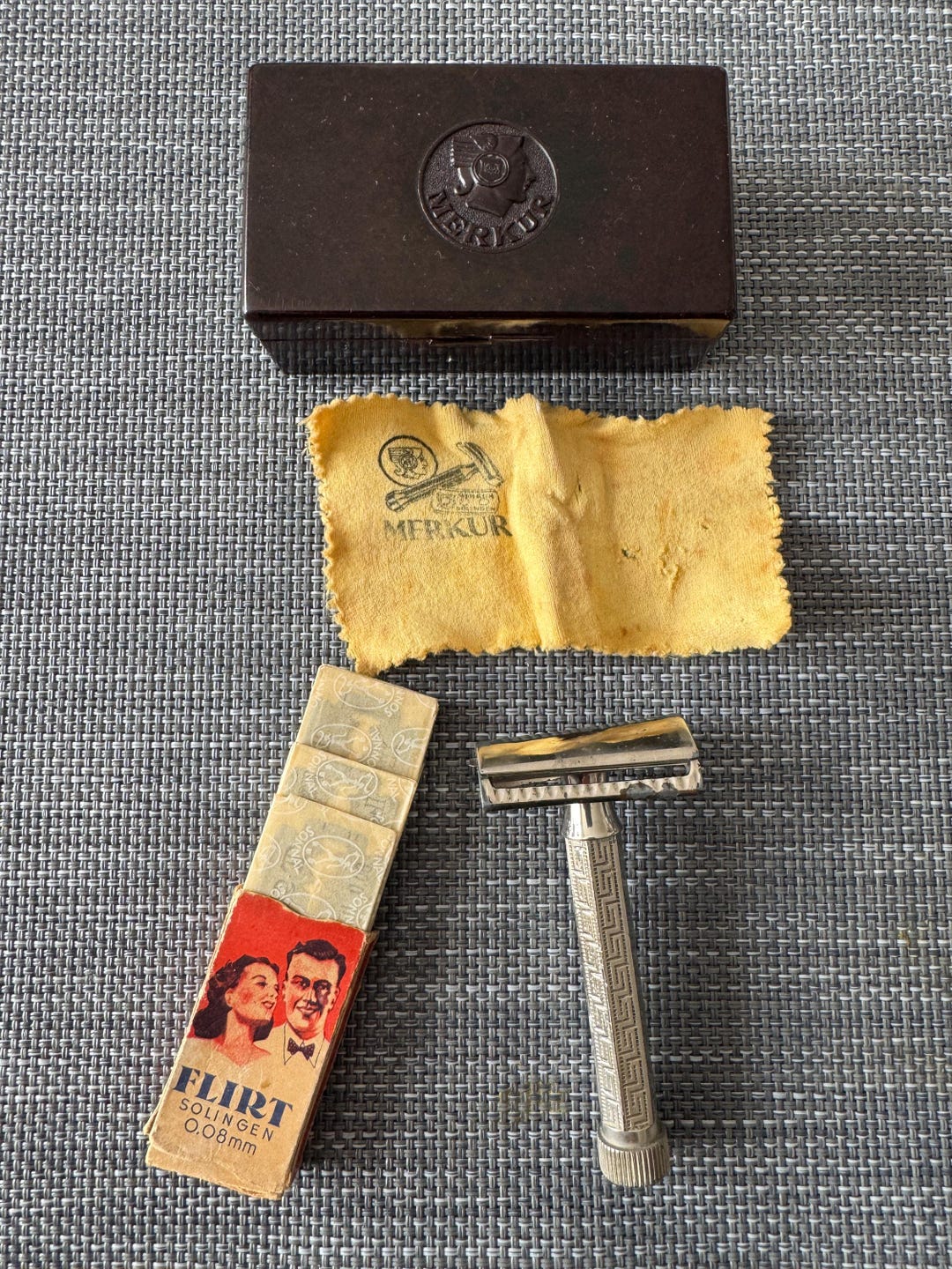 Vintage Merkur Safety Razor Bakelite Case Merkur Solingen Germany 30s ...