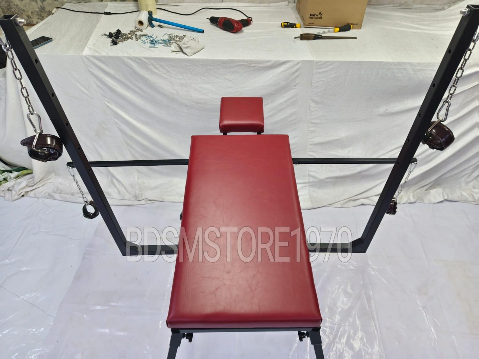 Mature / Spanking Table With Hand and Leg Restraint Wine Color Table ...