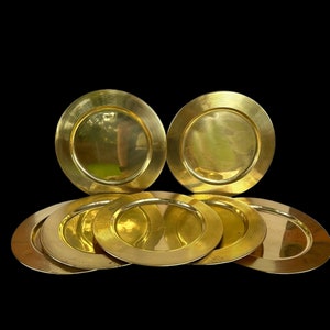 7 Vintage Ribbed Solid Brass Charger Plates, 7 Gold Metal Decorative ...