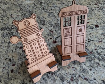 TARDIS Phone Stand Doctor Who Smart Phone Docking Station Works for All ...