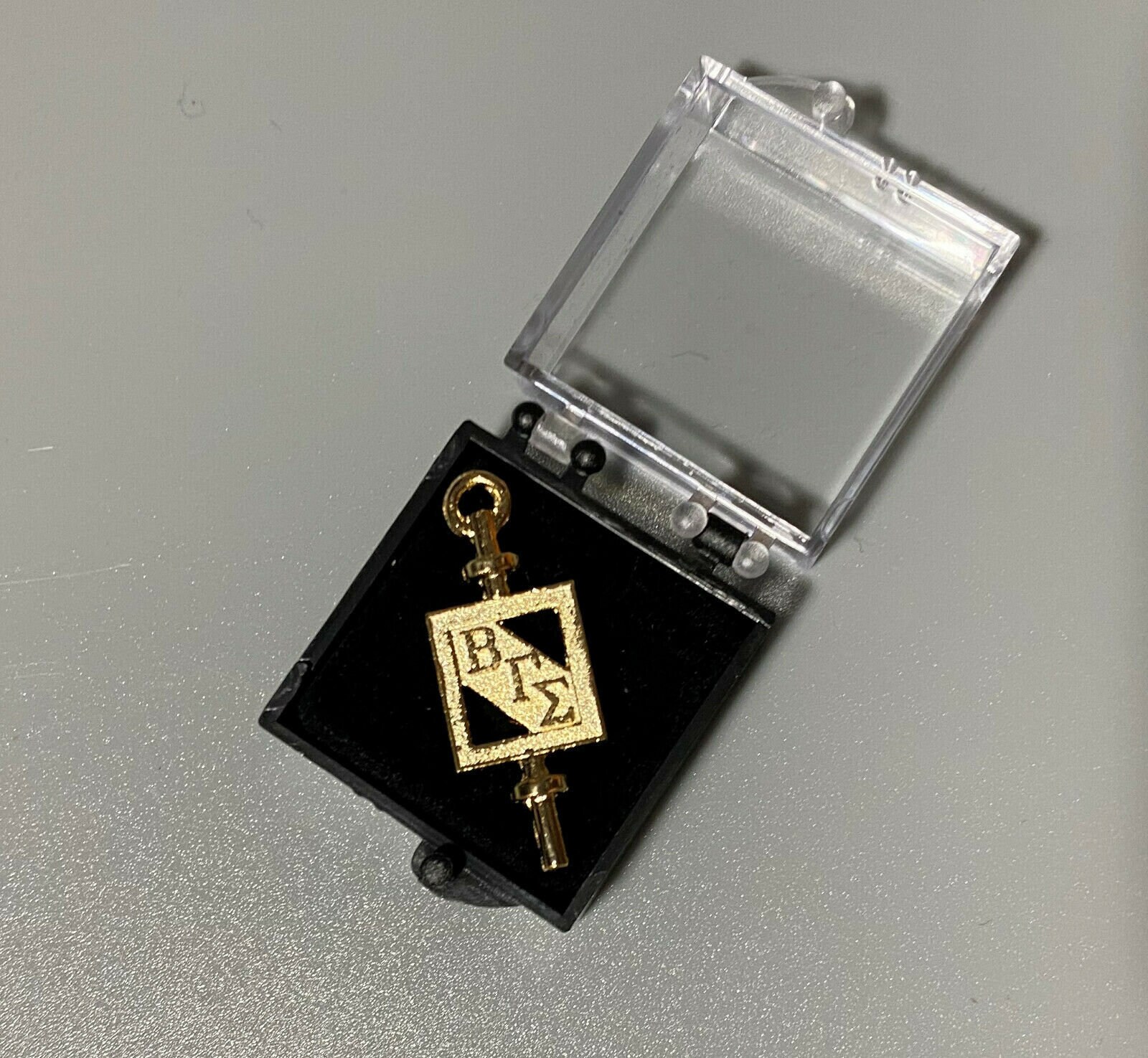 Beta Gamma Sigma BGS Graduation Honor Business Honor Society Label Pin ...