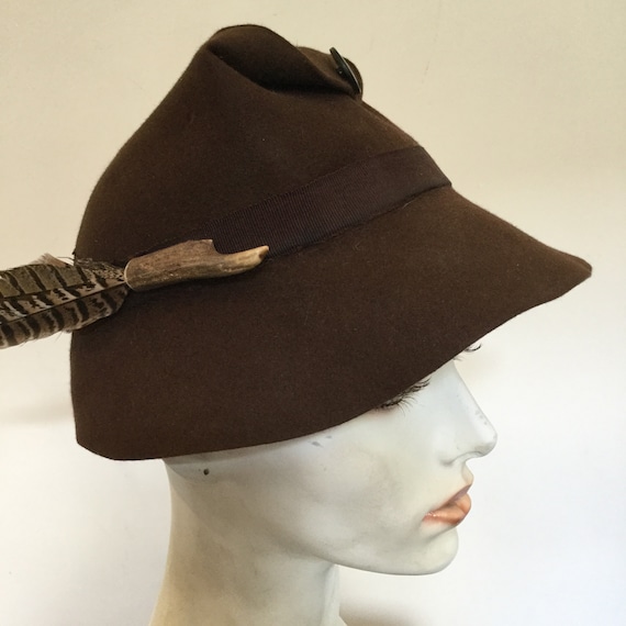 Vintage 1930s Bespoke Made Brown Felt Hat with Statem… - Gem
