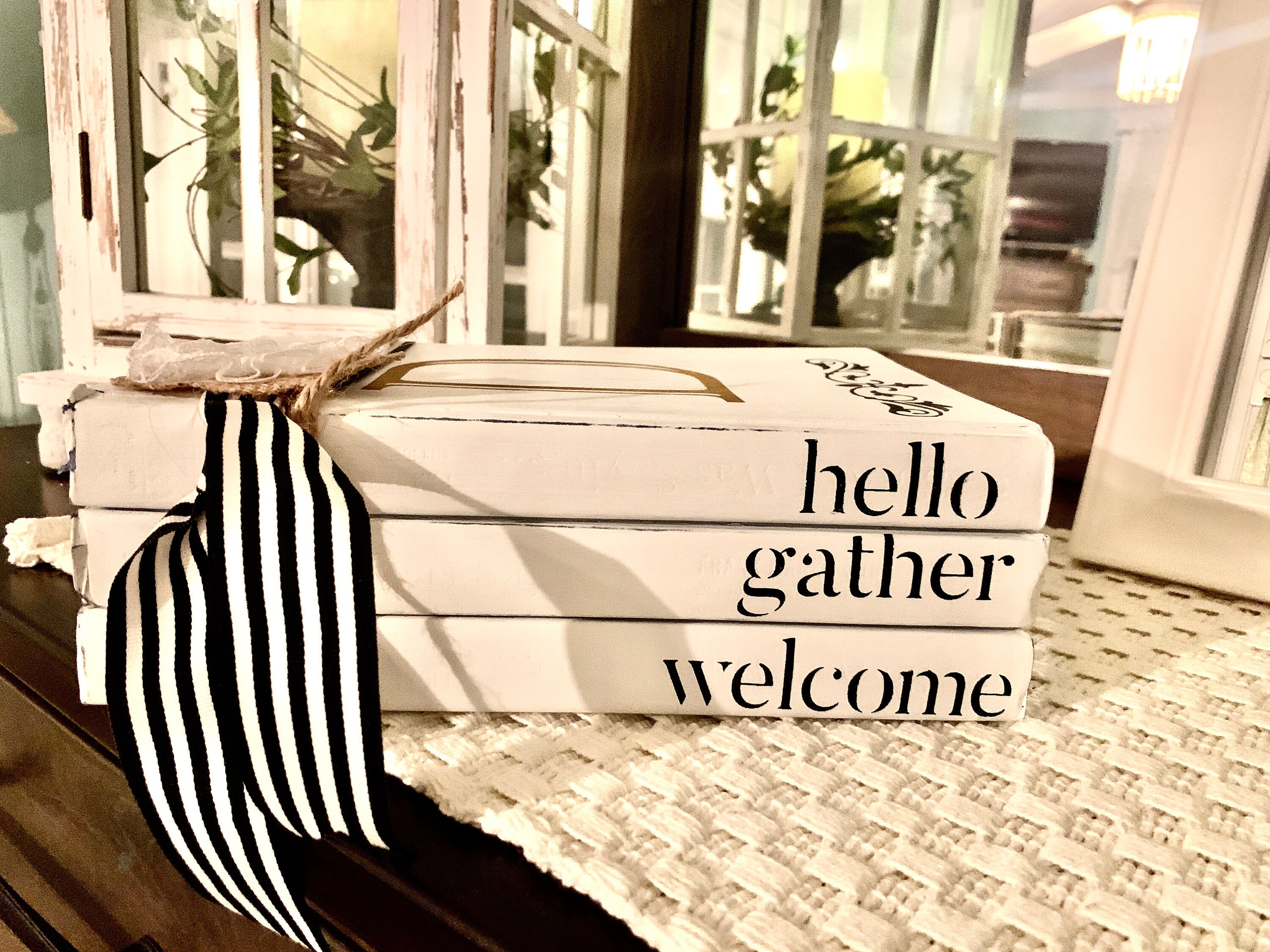 Custom Farmhouse Book Stack - Etsy