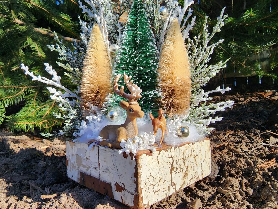 Vintage Tin Tree Diorama, Vintage Christmas, Winter Decor, Bottle Brush ...