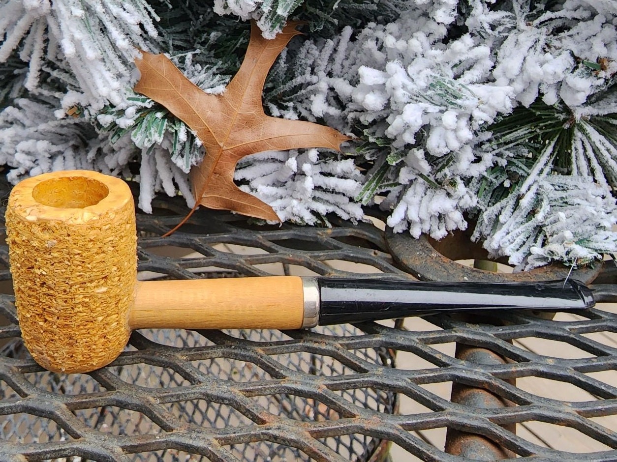 Corn Cob Pipe Frosty