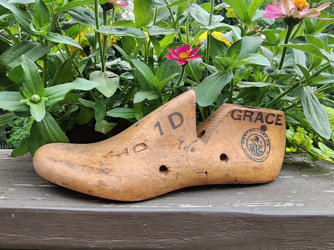 Antique Mortons Shoe Last Co Child s Shoe Mold Grace Etsy antique-mortons-shoe-last-co-child-s-shoe-mold-grace-etsy