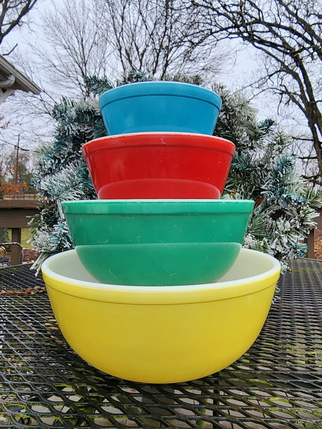 Vintage Pyrex Nesting Bowls, Primary Colors, 4 Piece Set - Etsy