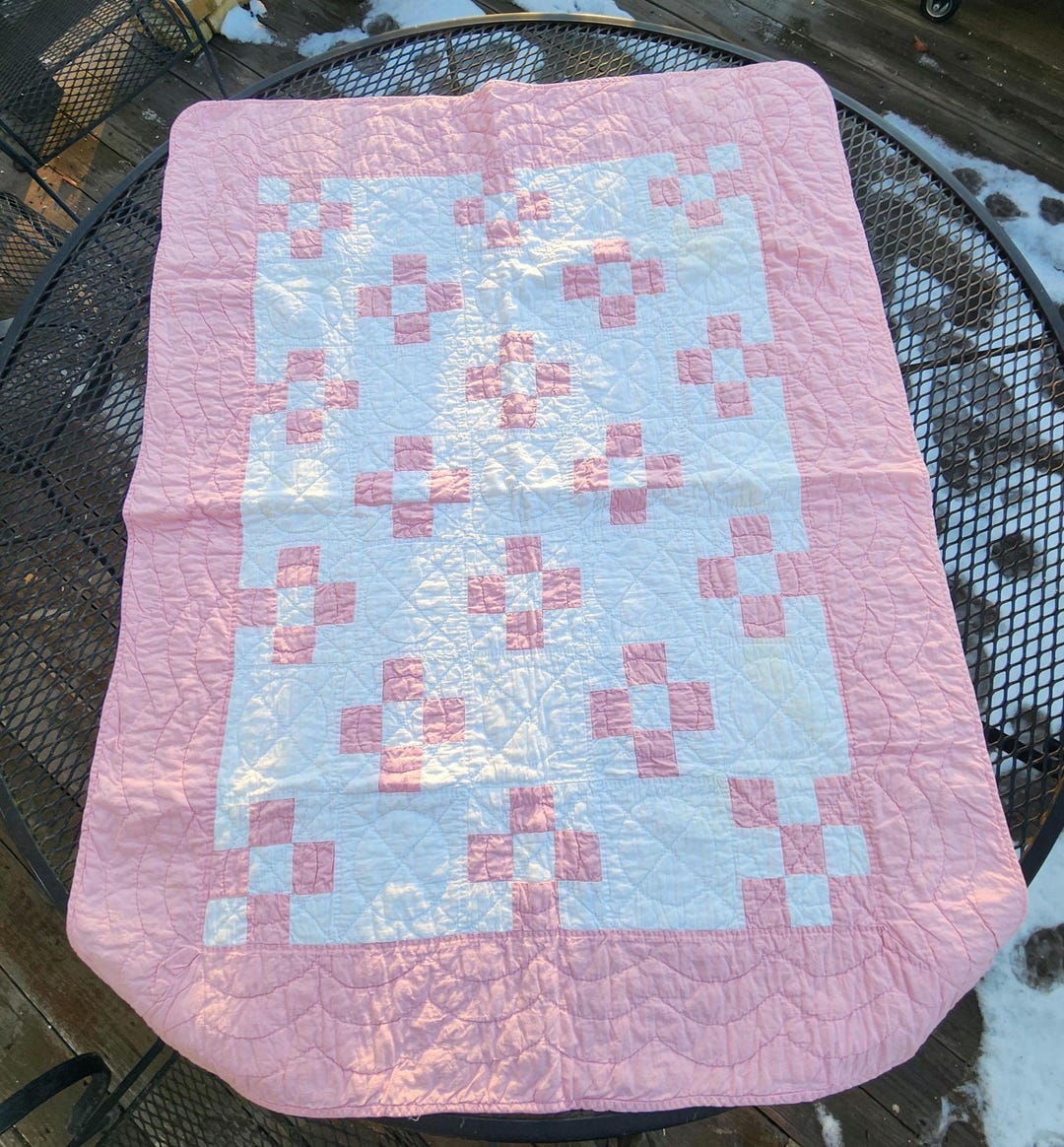 Vintage Pink and White Baby Quilt, Hand-stiched - Etsy