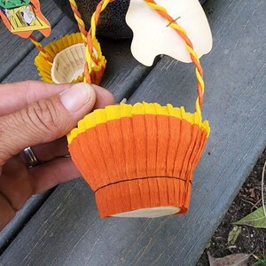 Pair of Vintage Paper Nut Cups, Candy Container, Haunted House ...