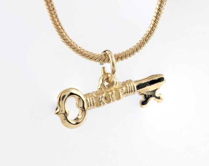 14K Gold Key Charm - Etsy