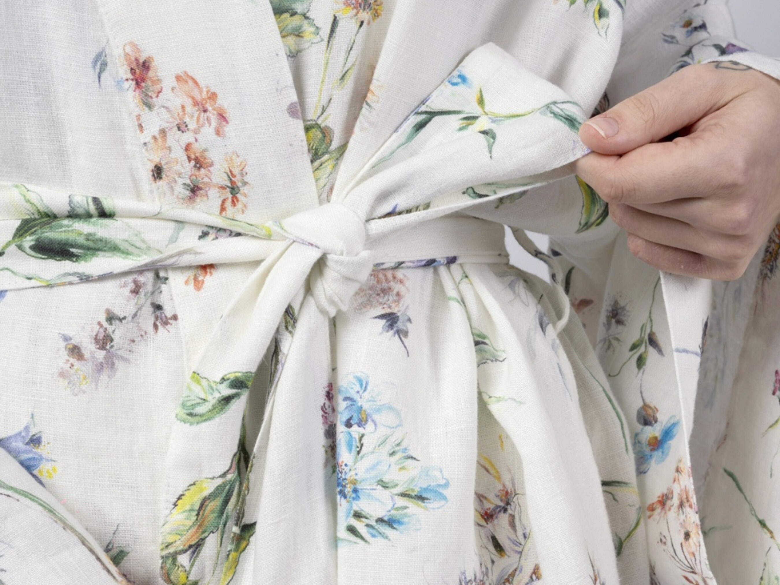 Linen Bathrobe Kimono Midsummer, Flower Print Bathrobe, White Kimono ...