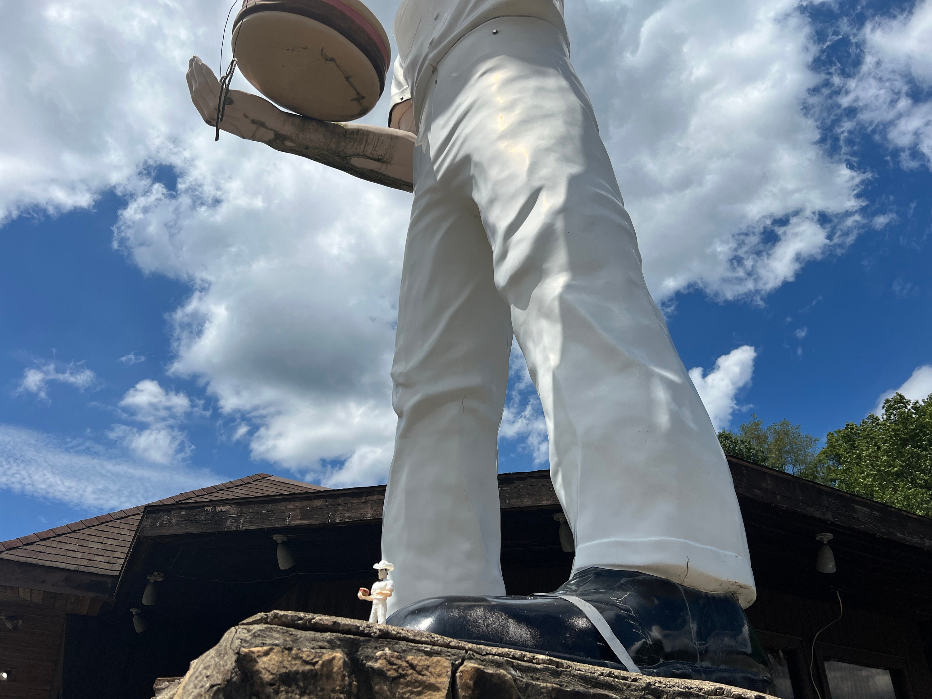 Sam the Hamburger Man - Miniature Version of Muffler Man Based on ...