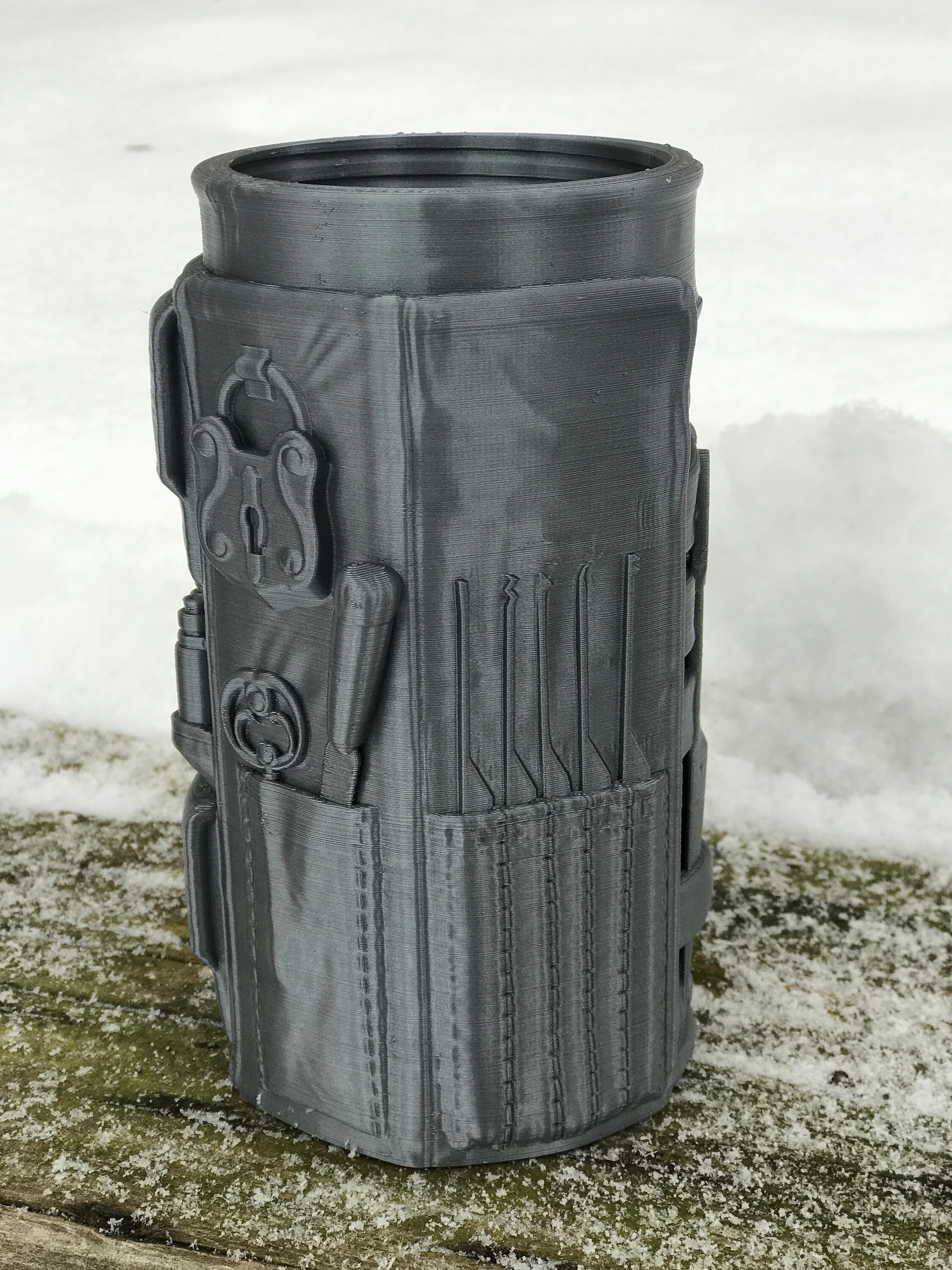 Rogue Mythic Mug Can Holder Rogue Themed beer | Etsy