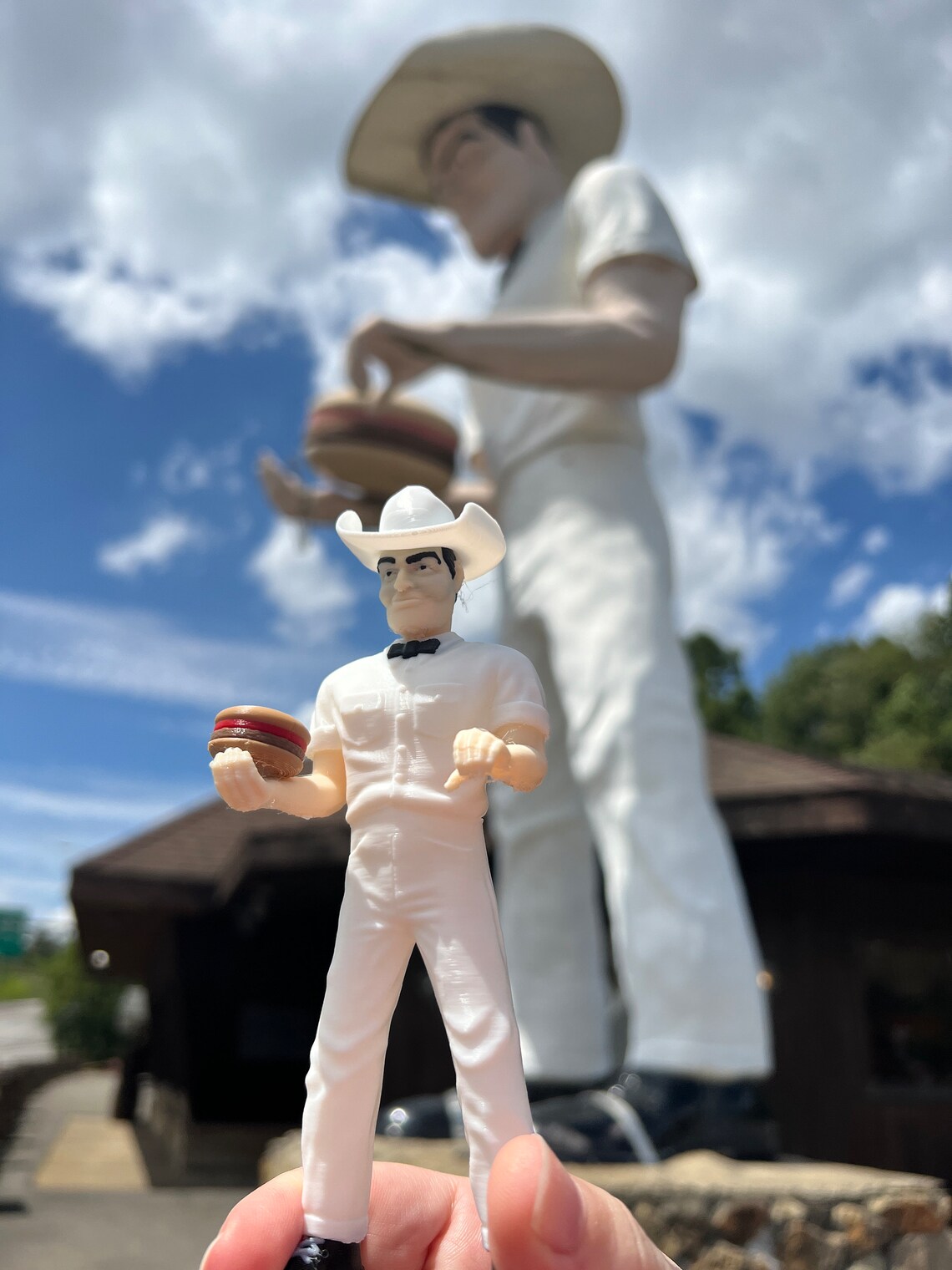 Sam the Hamburger Man - Miniature Version of Muffler Man Based on ...