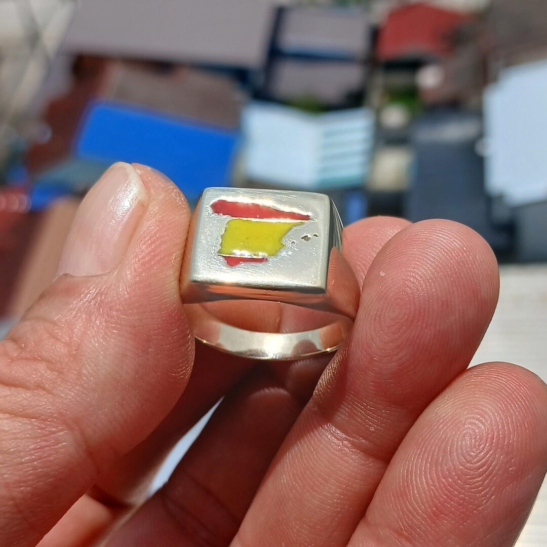 Flag of Spain Ring, Square Spanish Flag Pinky Ring - Show Your Pride ...