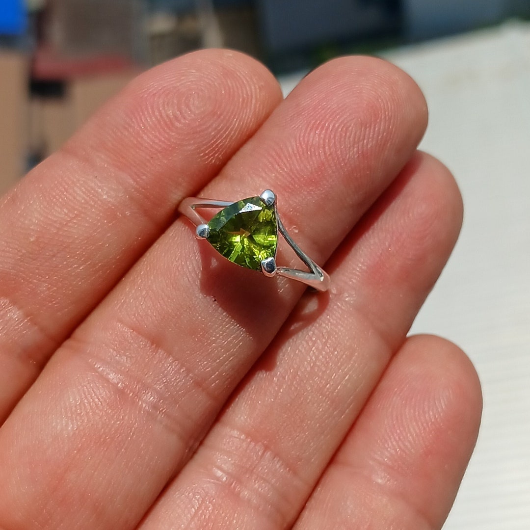Minimalist Peridot Triangle Ring Sterling Silver August Birthstone Size ...