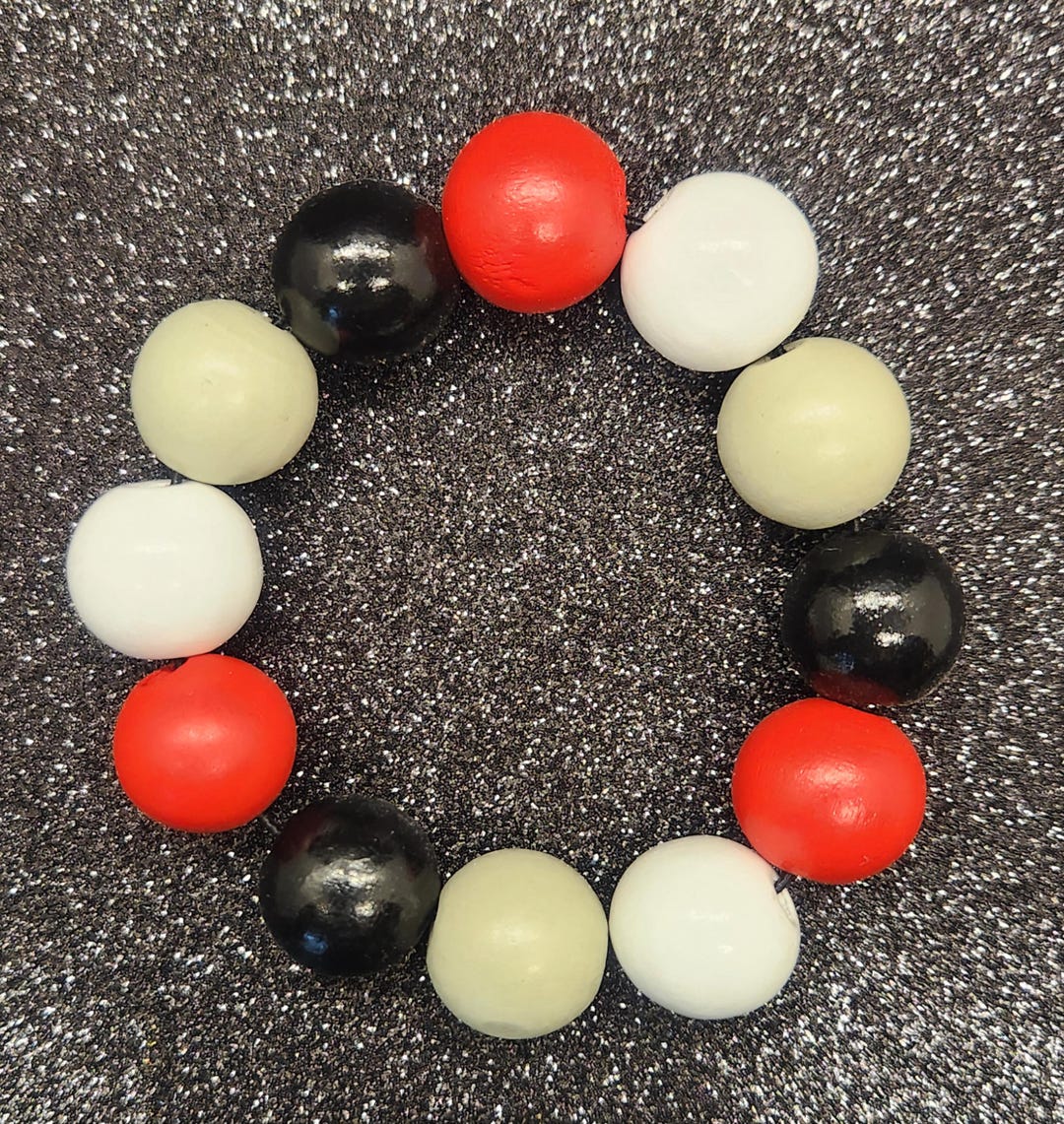 UGA Colors Wooden Beads Bracelet - Etsy