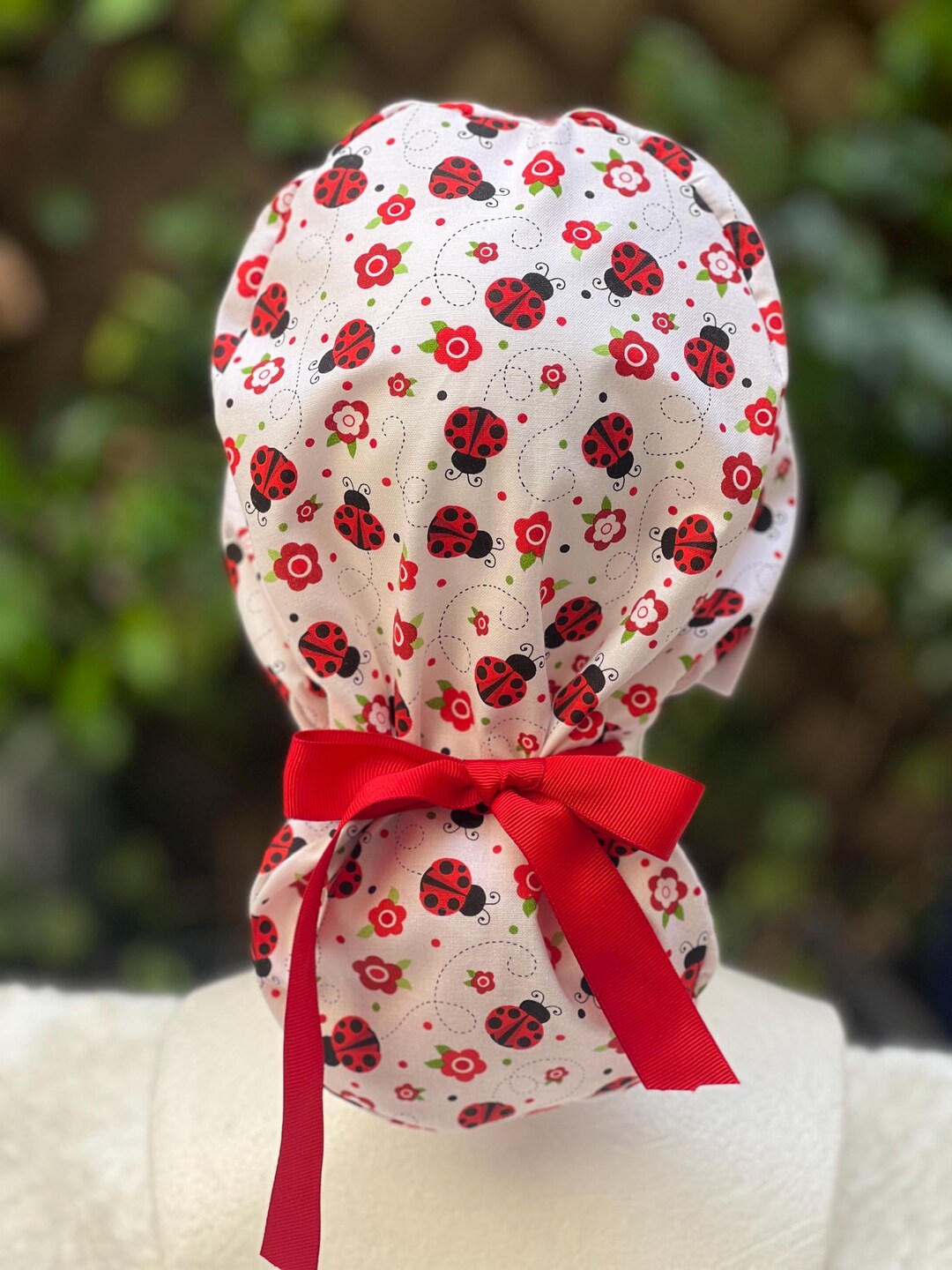 Ladybugs Scrub Cap With Ponytail, Ponytail Scrub Cap With Satin Lining ...