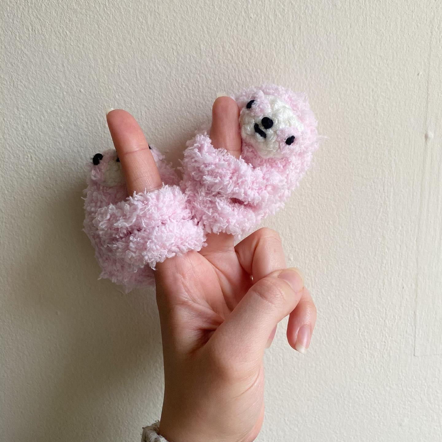 Fluffy Finger Hugger Sloth Crochet Pattern. PDF Tutorial Download. (US ...