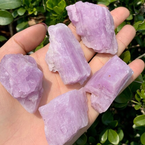 Kunzite Rough Crystals Raw Kunzite Crystal Natural Rough - Etsy