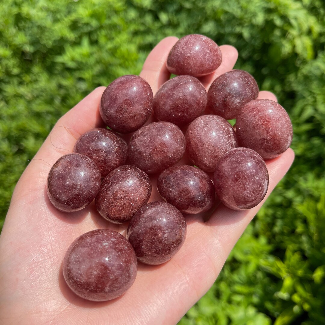 AAA Strawberry Quartz Tumble Stone, Sparkly Red Crystal, 3PCS - Etsy