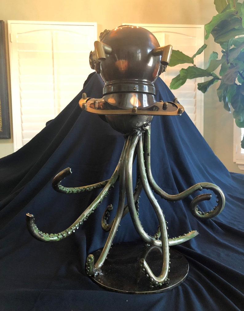 Octopus/ Diving Helmet/ Ocean Art/ Sea Monster/ Tranquil/ - Etsy