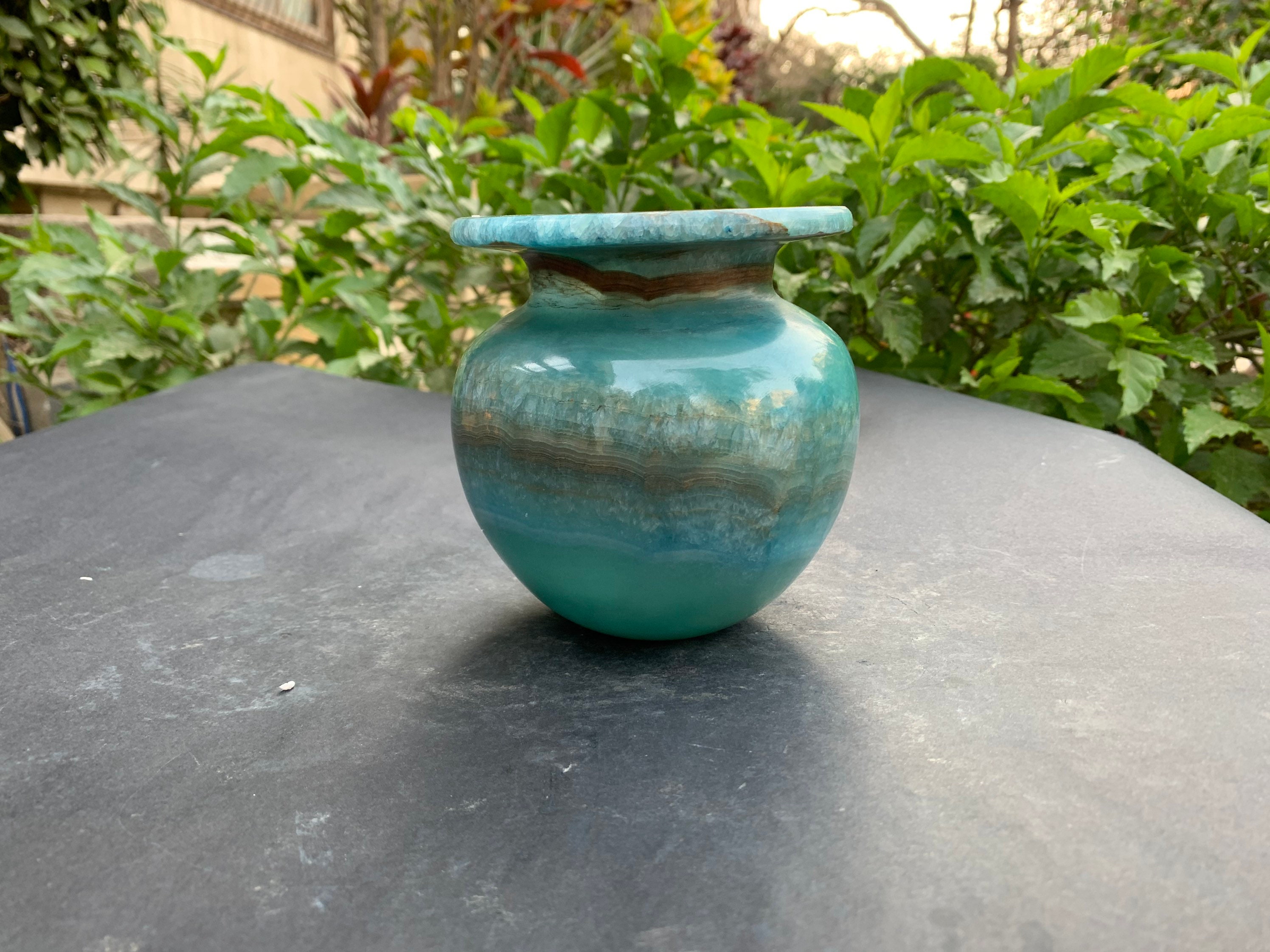 Blue Alabaster vase / unique stone / unique colors/ 100 % | Etsy