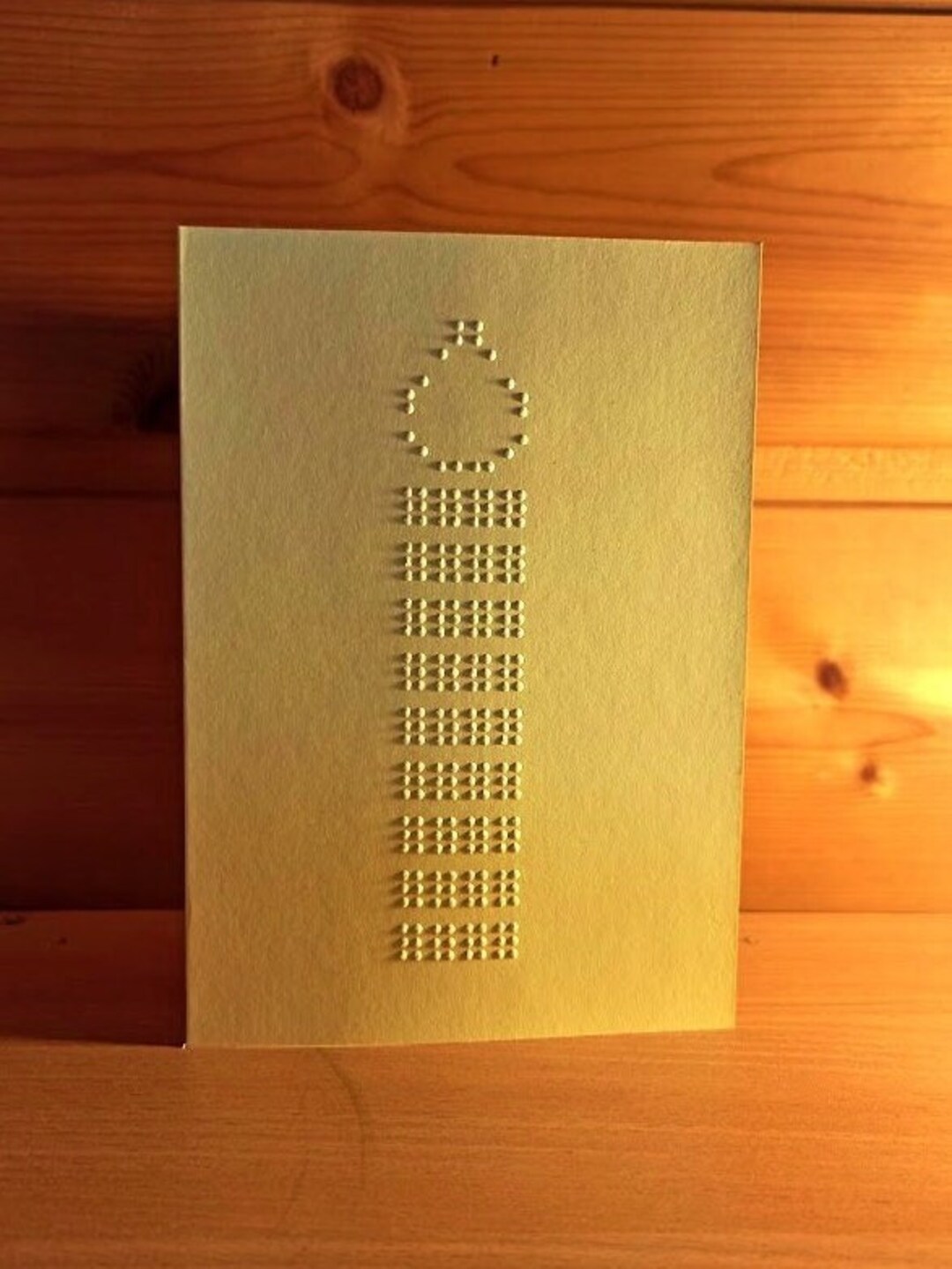 Carte En Braille Avec Message Personnalisé Et Image En Relief D'une ...