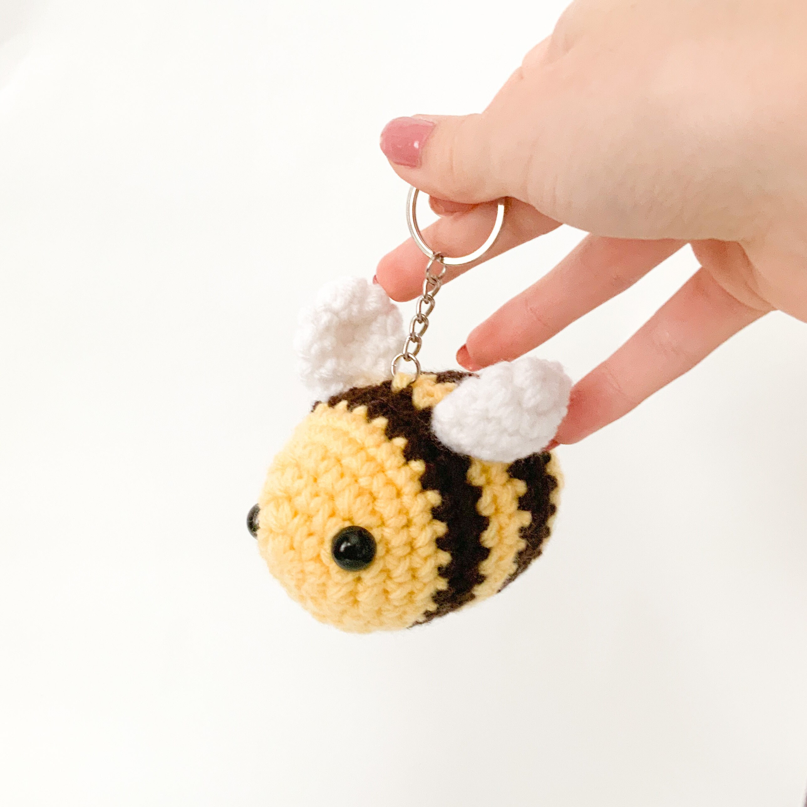 BUMBLE BEE KEYCHAIN Crochet Key Chain Back Pack Key Chain - Etsy Canada