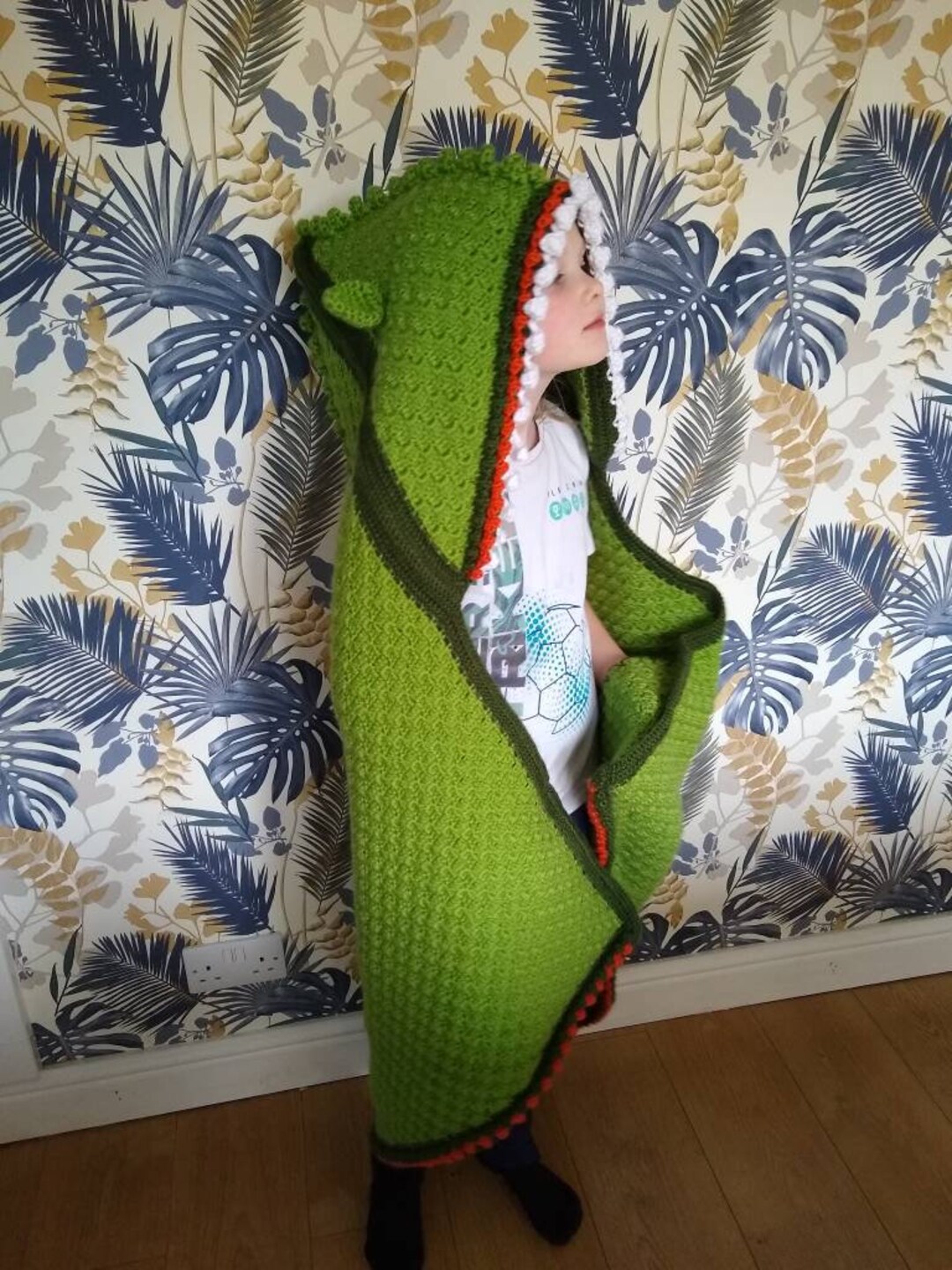 Dragon Hooded Blanket - Etsy