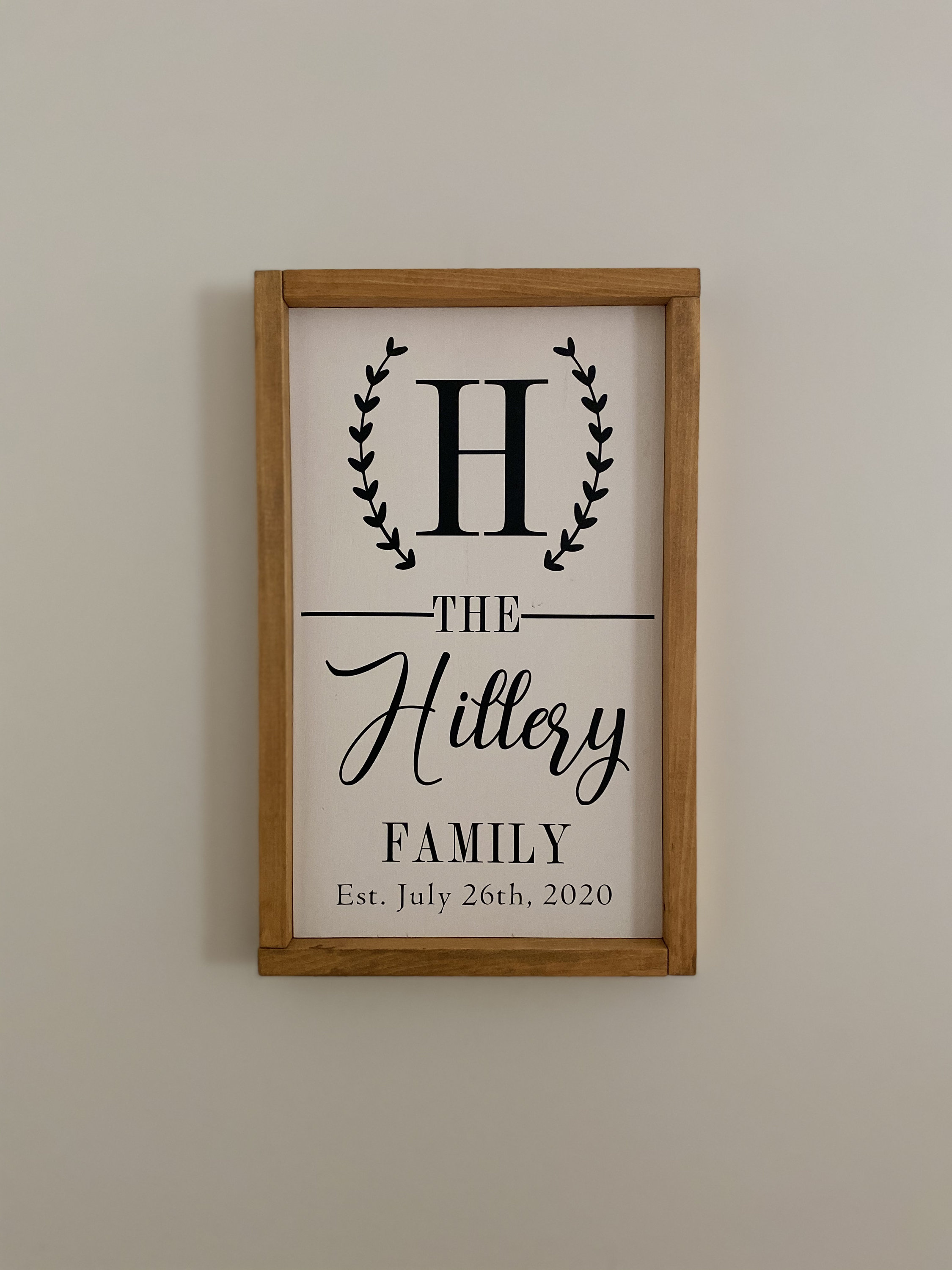 Last Name Farmhouse Sign / Housewarming Gift / Wedding Present - Etsy