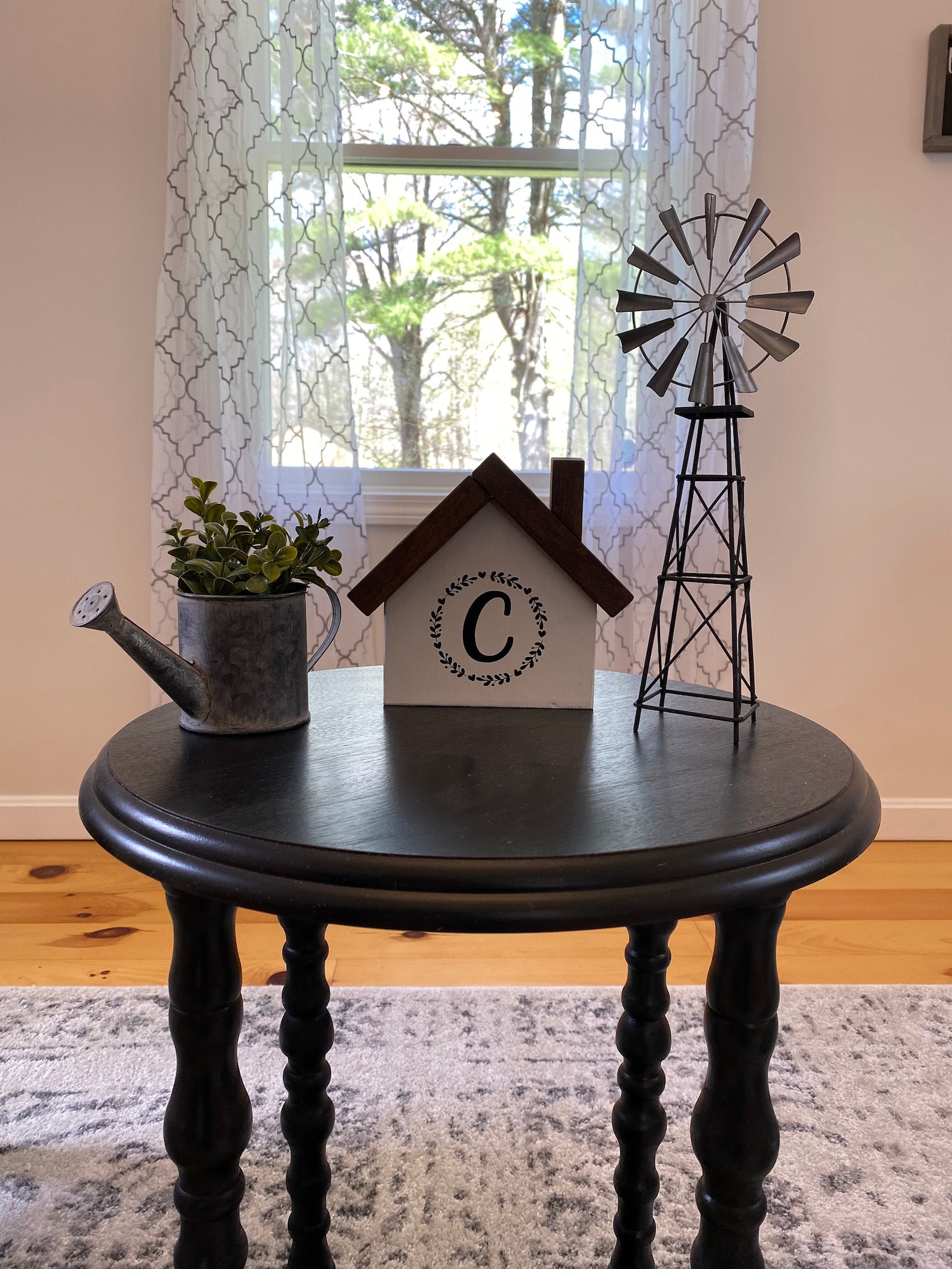 Small Farmhouse Sign / Monogram House Sign / Last Name / | Etsy