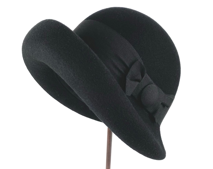 Vintage Black Felt Cloche Hat - Elegant 1920s Inspired Headpiece for ...