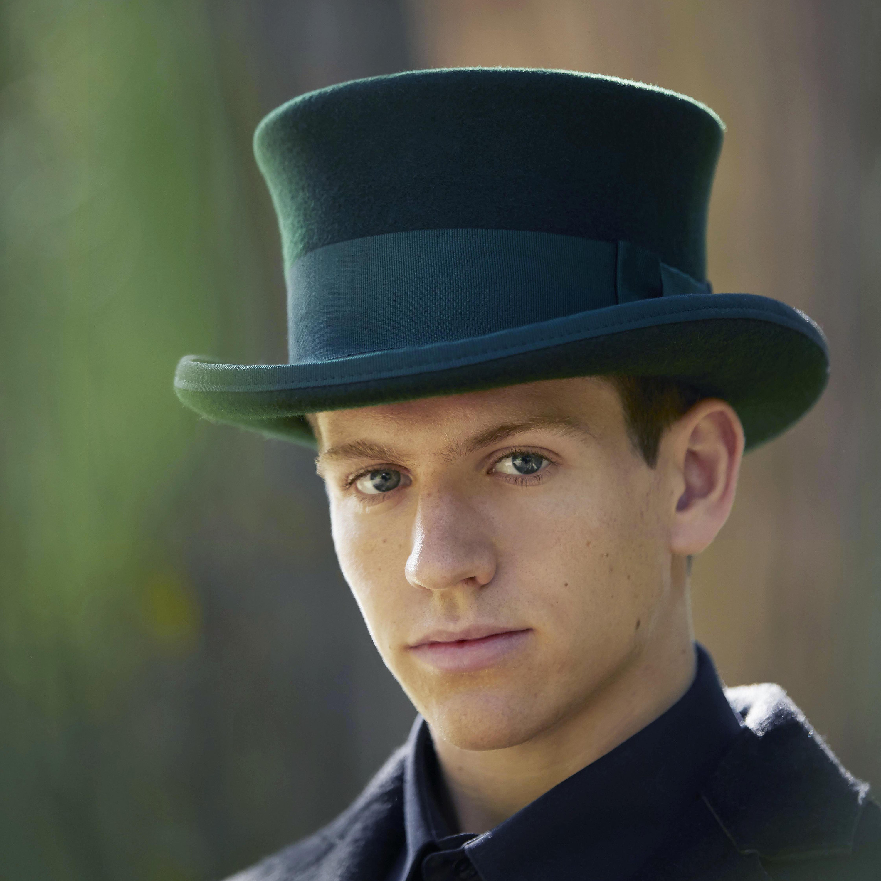Green Felt Low Top Hat – Classic Heritage Style for Elegant Occasions ...