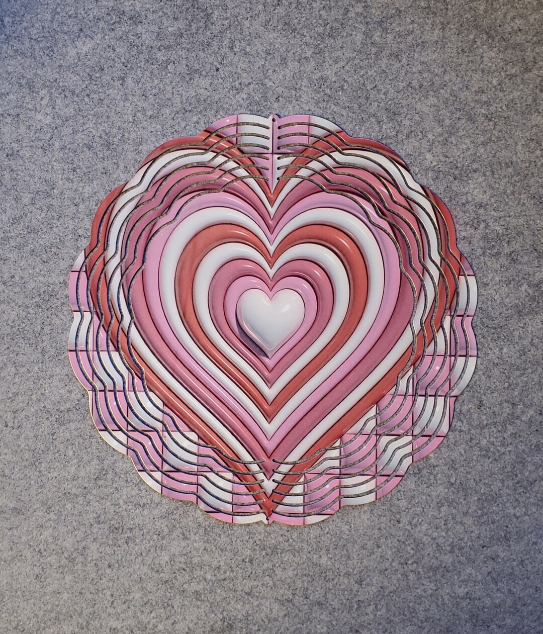 3D Hearts Wind Spinner 10" - Colorful Home Decor - Yard Decor - Wall ...