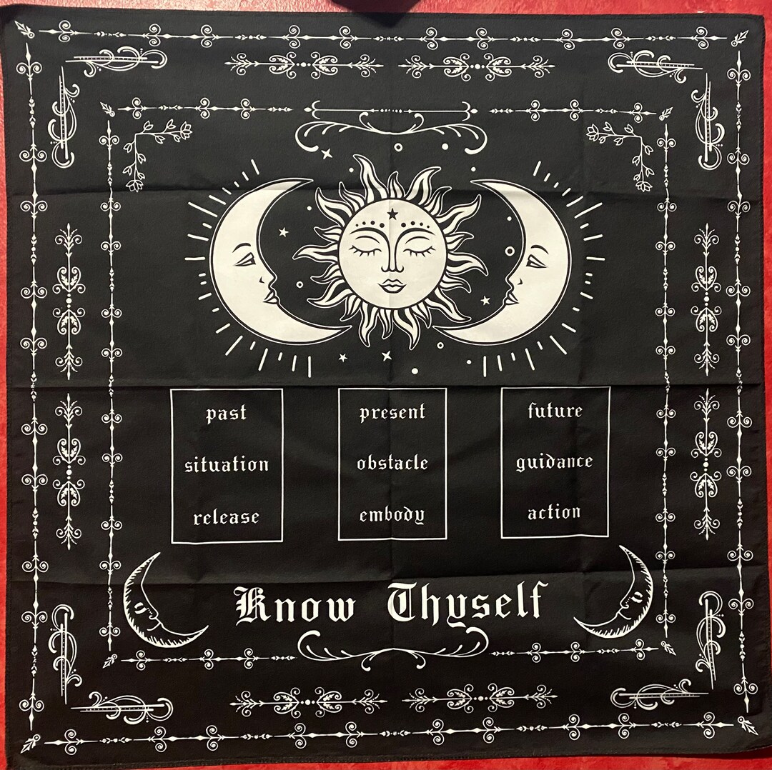 Triple Moon Tarot Altar Cloth - Etsy
