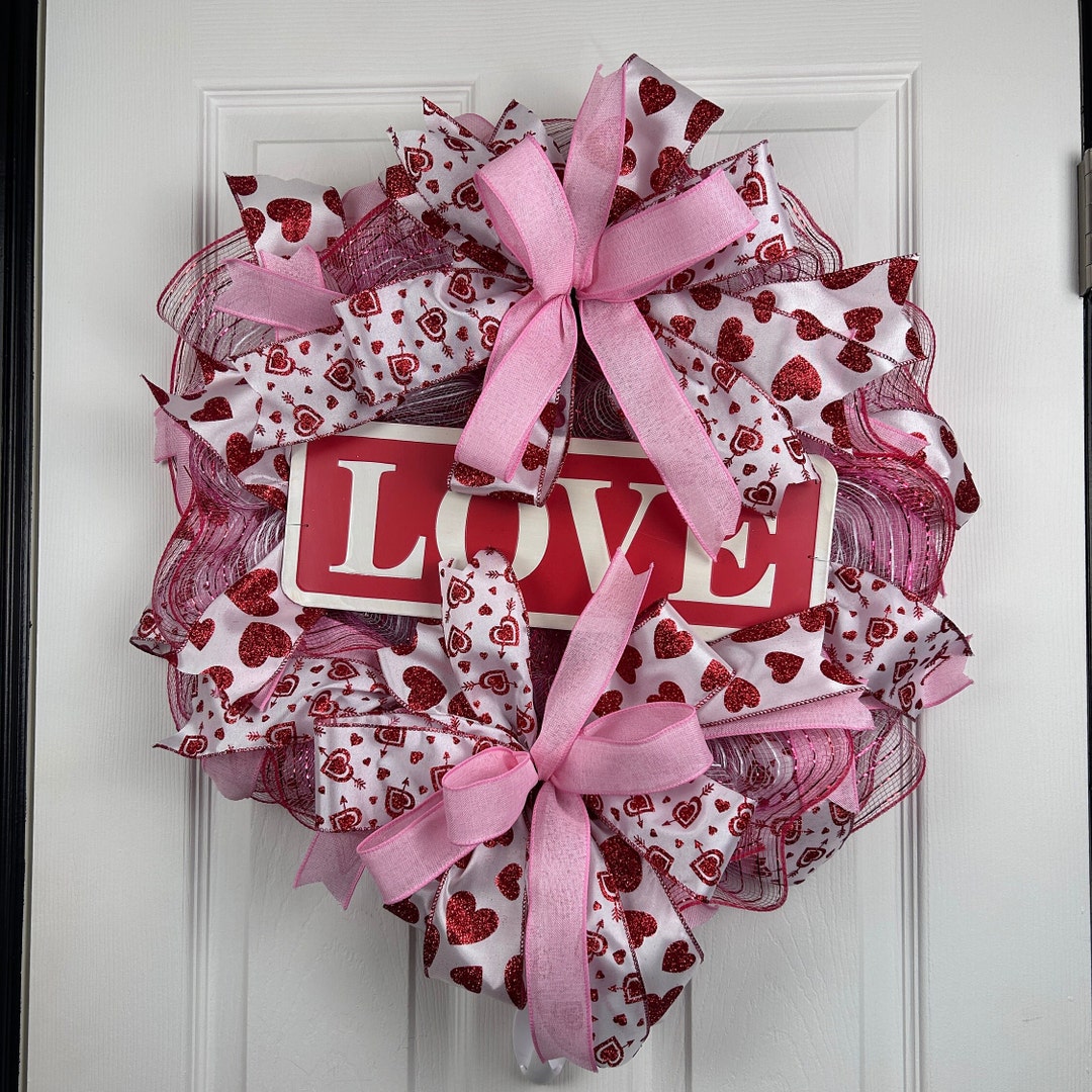 LOVE Valentine Low Profile Wreath, Flat Door Wreath, Heart Valentine ...