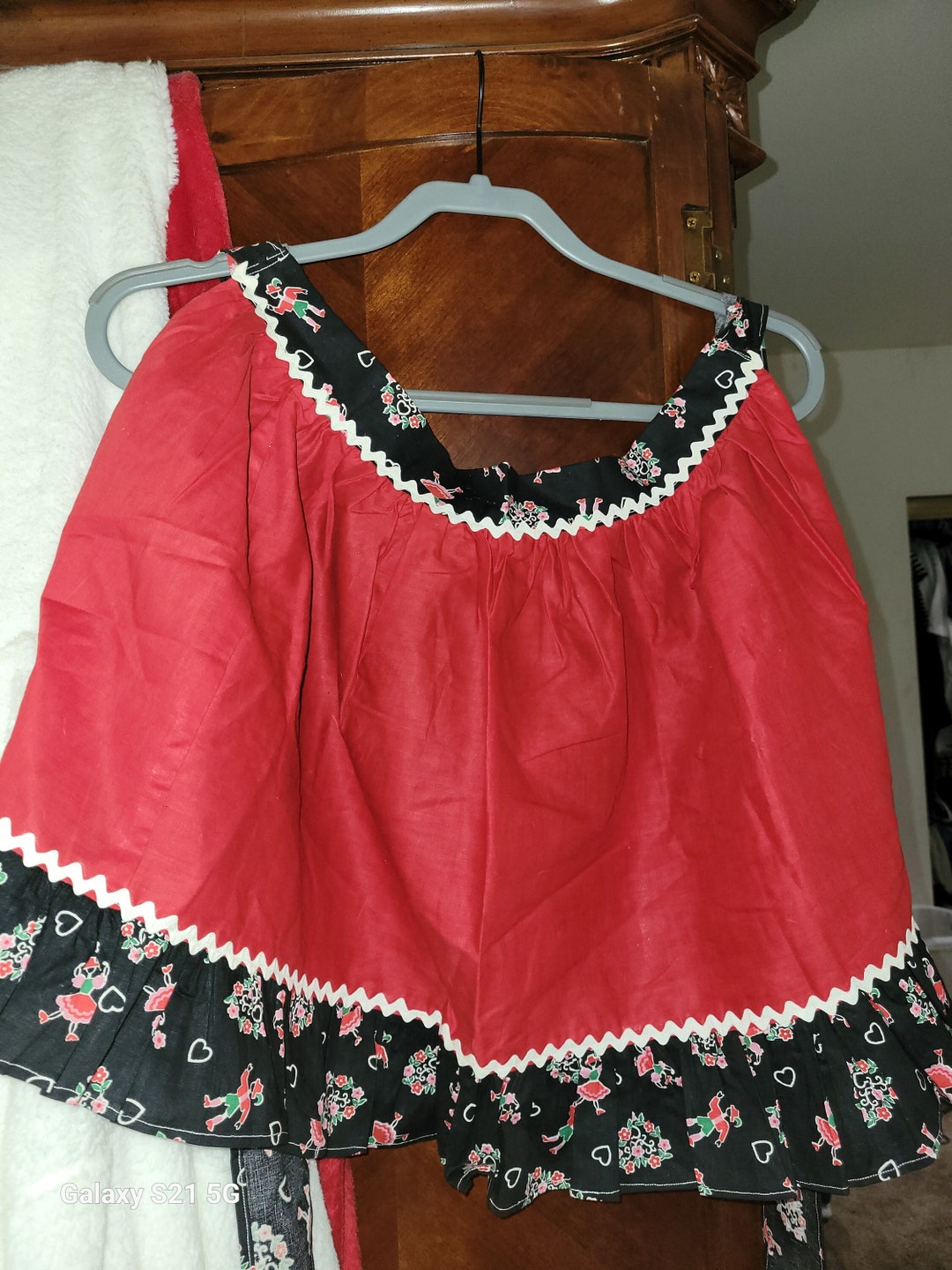 Vintage Handmade by Grandma Pleated Apron 1/2 German - Etsy