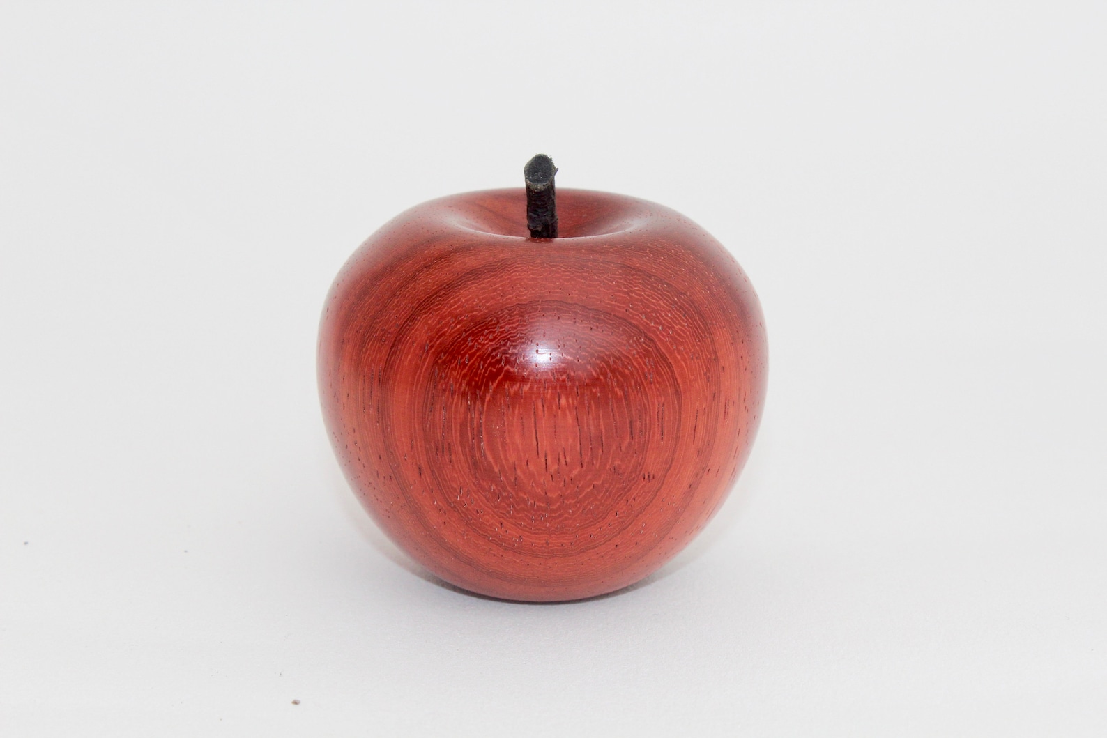 Apples Wooden Apples Fruit Ornaments Collectables . - Etsy
