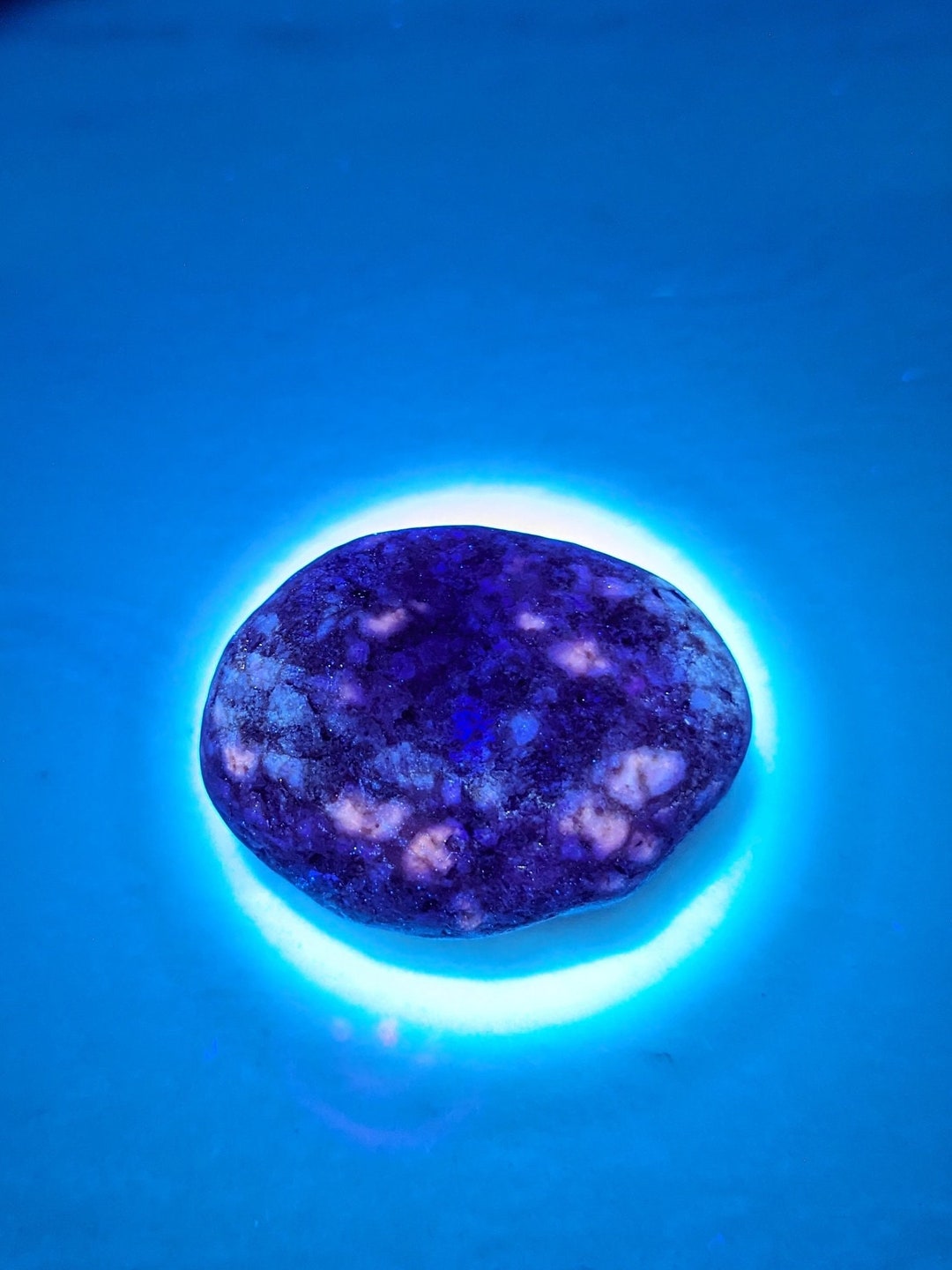 UV Reactive #6 Small Yooper Stone "yooperlite" From Lake Superior ...