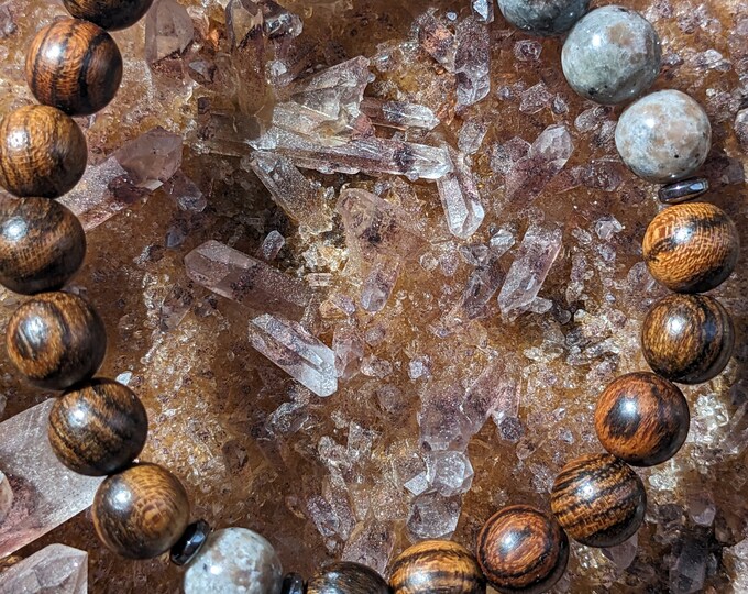 Yooper Stone Sandalwood Bracelet ~7" Stretch UV Reactive, Fluorescent ...