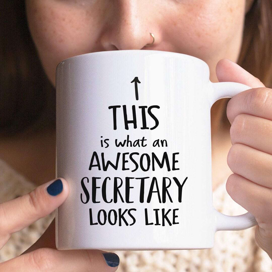 This is What an Awesome Secretary Looks Like Funny Mug, Secretary ...