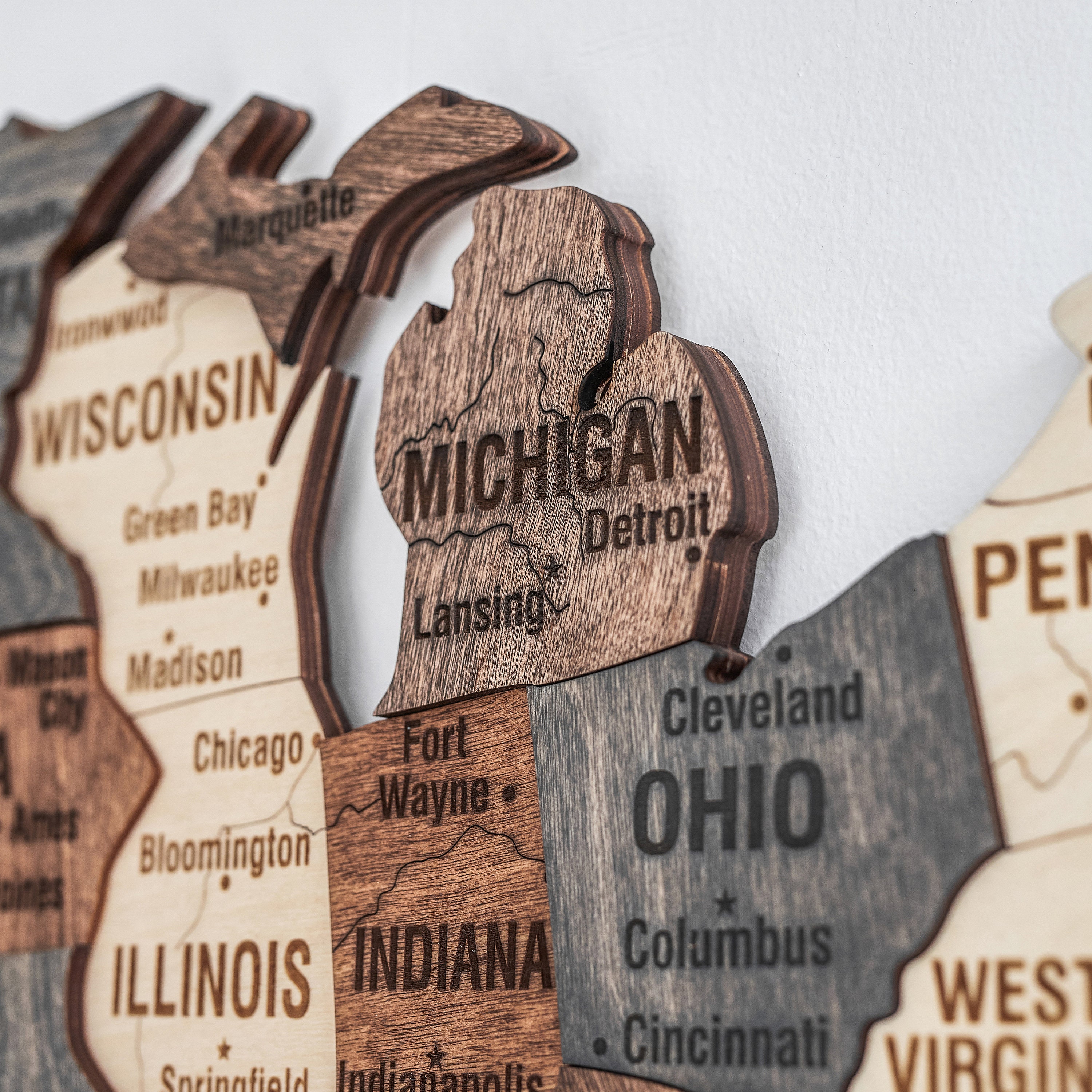 USA Push Pin Map Travel Gift - Wood US Travel Map Pin Board - United ...